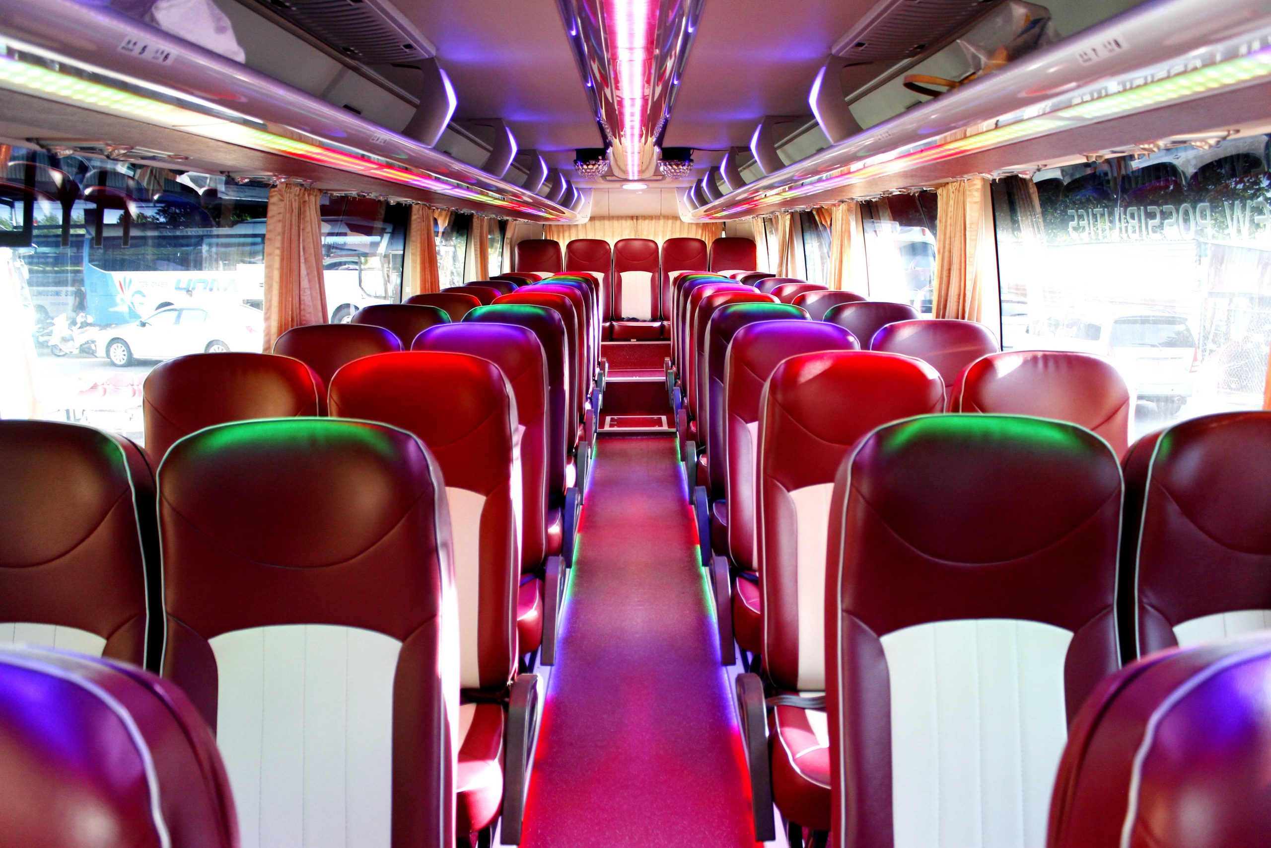 No.4 - Thaco Universe 1450 - DỊCH VỤ CHO THUÊ XE DU LỊCH MẠNH HÀ