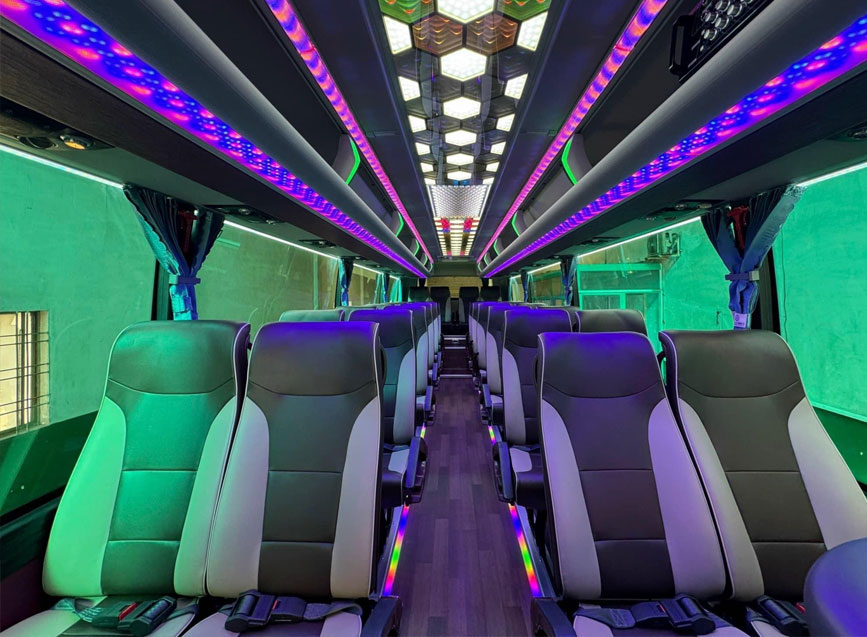 No.15 - Kia Granbird VIP 2222 - DỊCH VỤ CHO THUÊ XE DU LỊCH MẠNH HÀ